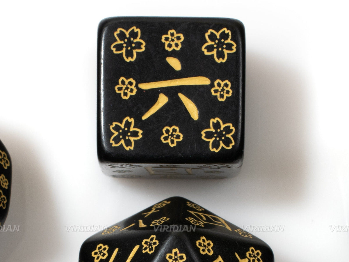 Deep Night Firefly | Black & Gold Kanji Japanese Dice Set (7) | Q Work ...